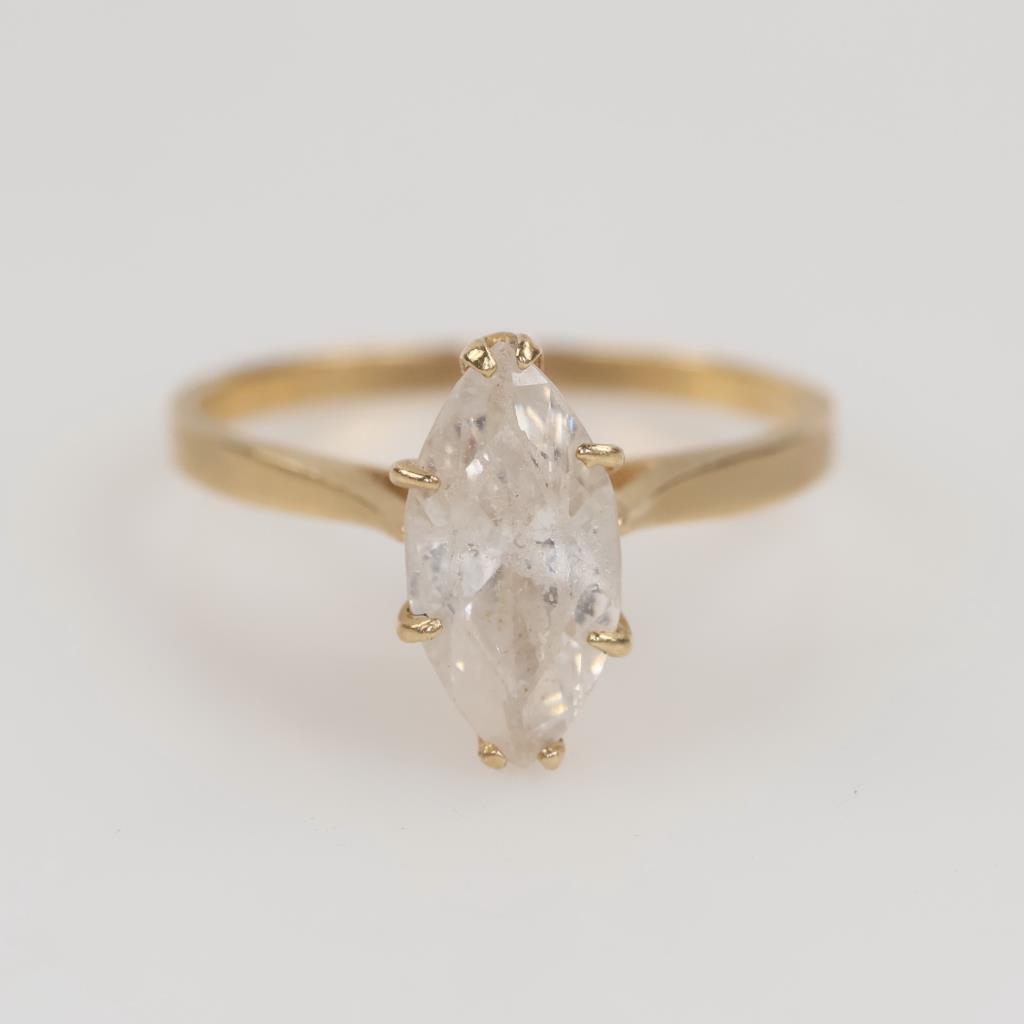 14kt Gold Clear Stone Ring | Property Room