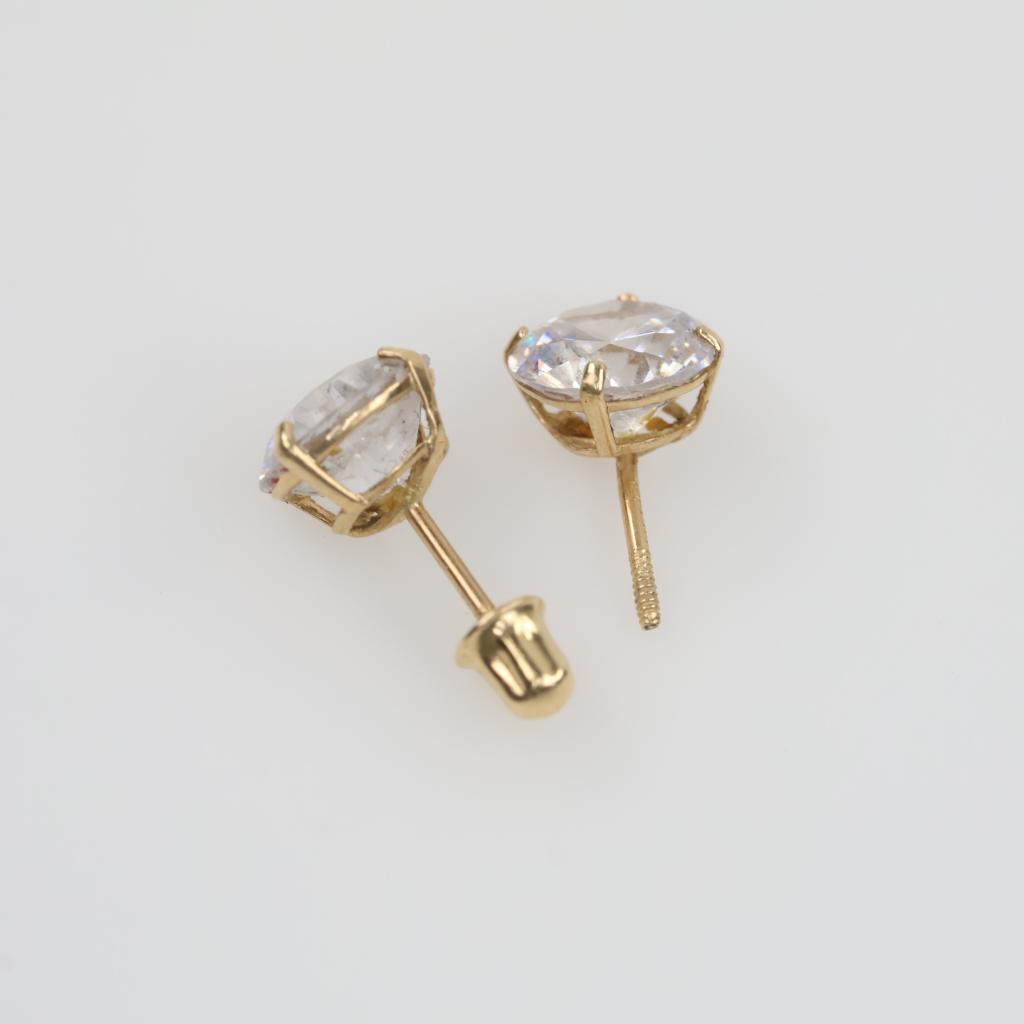 14kt Gold Clear Stone Stud Earrings | Property Room