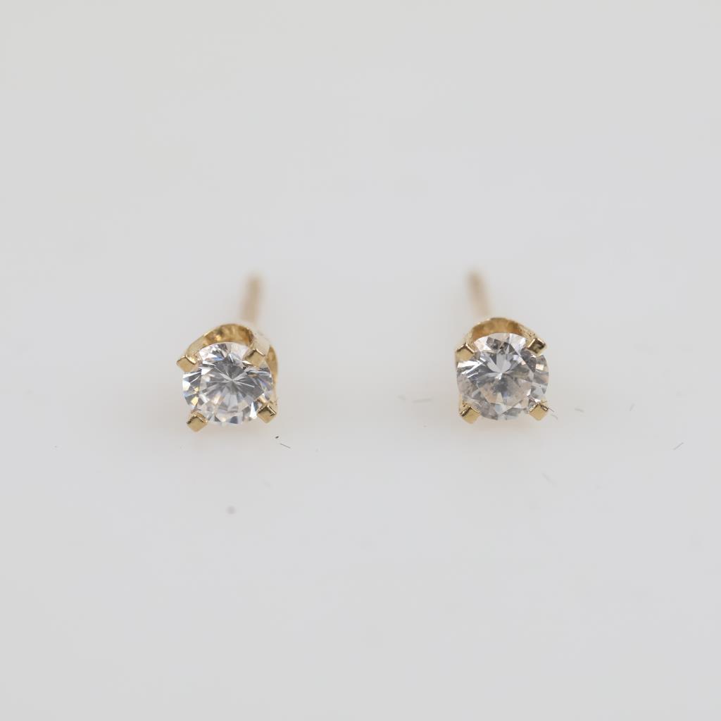 14kt Gold Clear Stone Stud Earrings | Property Room