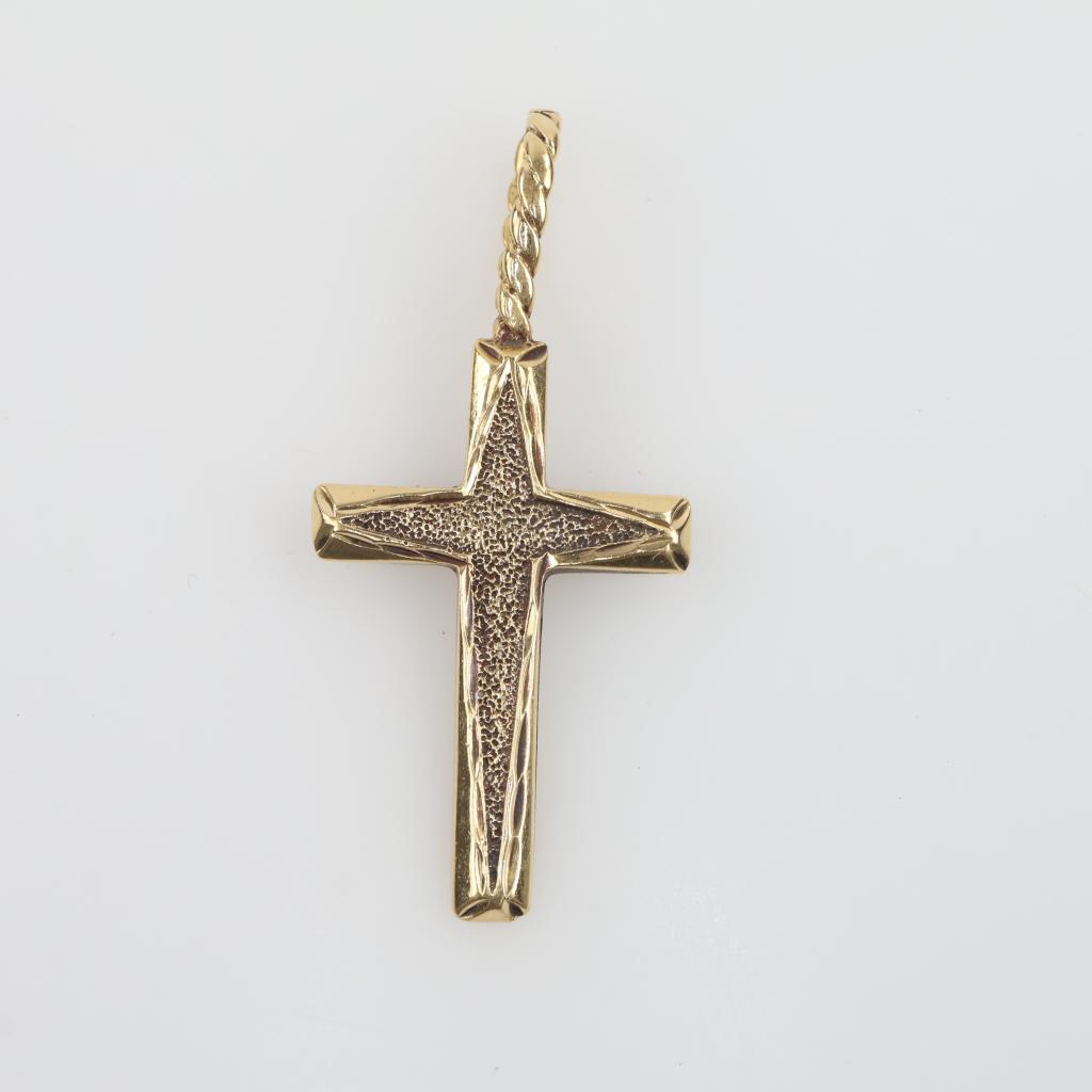 14kt Gold Cross Pendant | Property Room