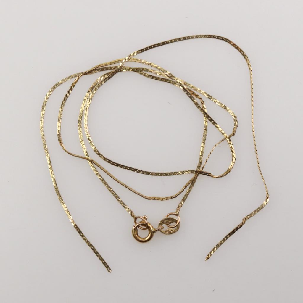 14kt Gold Curb Necklace | Property Room