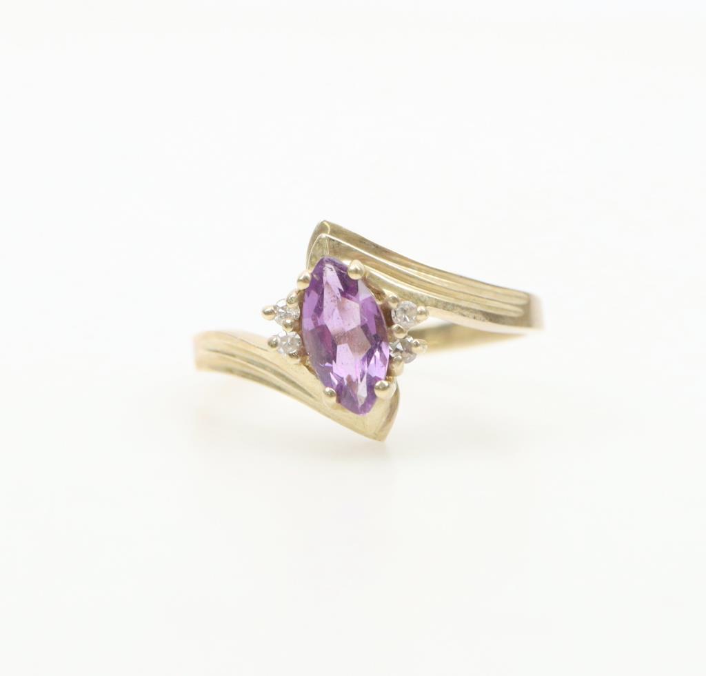 14kt Gold Diamond Amethyst Ring | Property Room