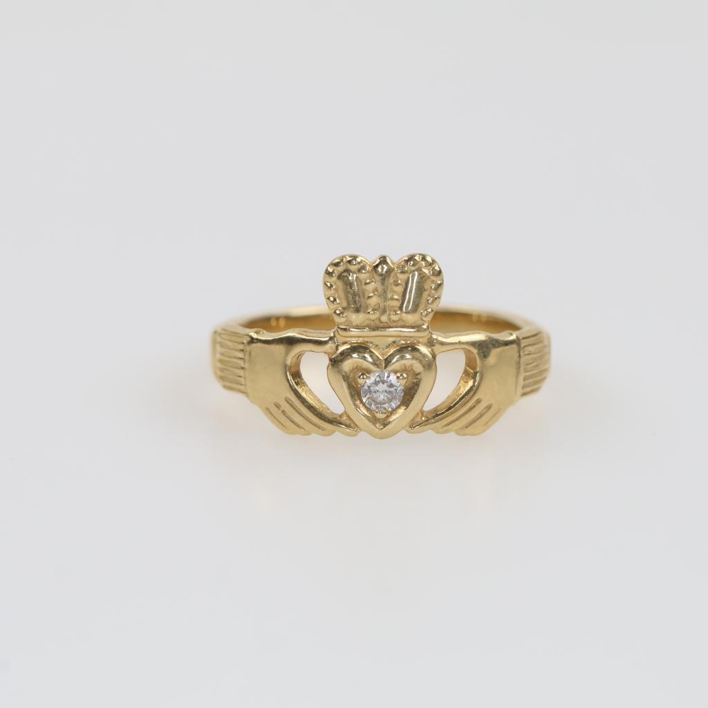 14kt Gold Diamond Claddagh Ring | Property Room