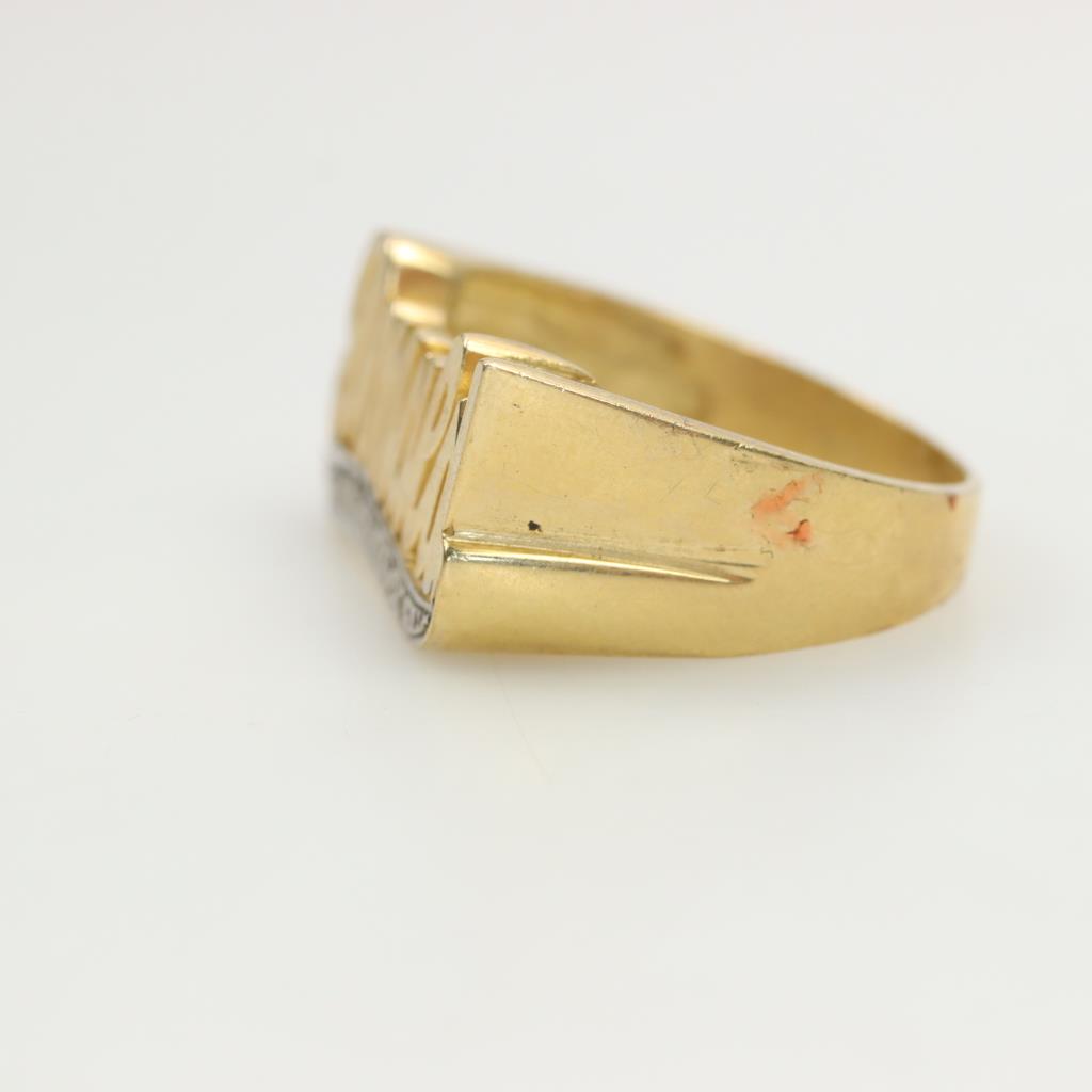 14kt Gold Diamond Cursive Name Ring | Property Room