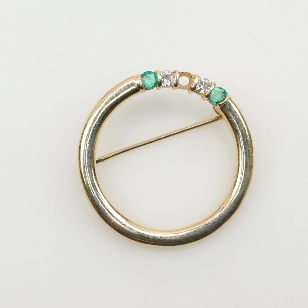 14kt Gold Diamond Emerald Circle Pin | Property Room