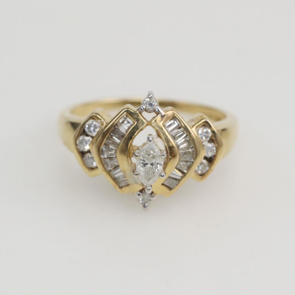 14kt Gold Diamond Engagement Ring | Property Room