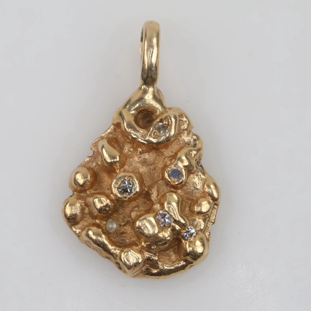 14kt Gold Diamond Nugget Pendant | Property Room