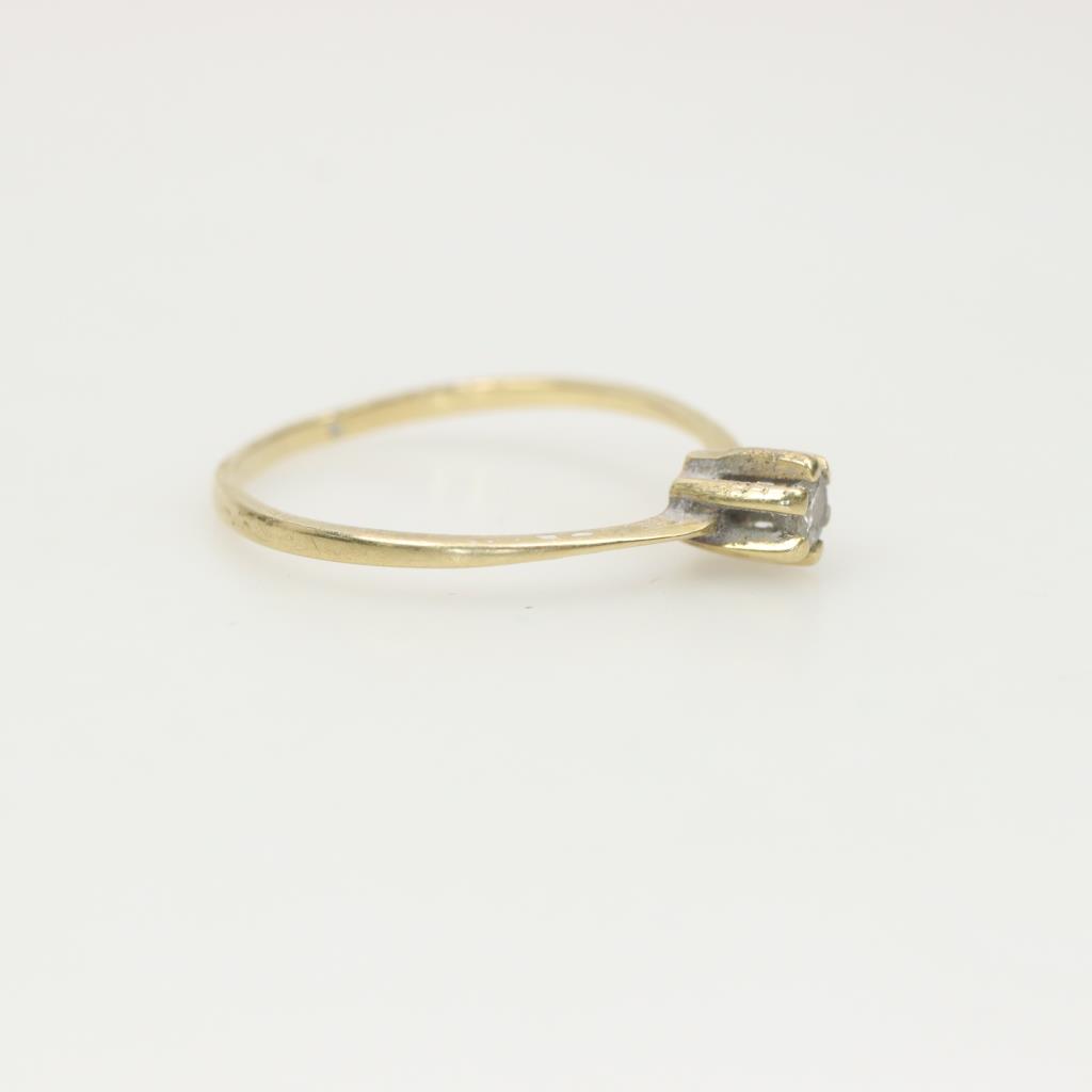 14kt Gold Diamond Ring | Property Room