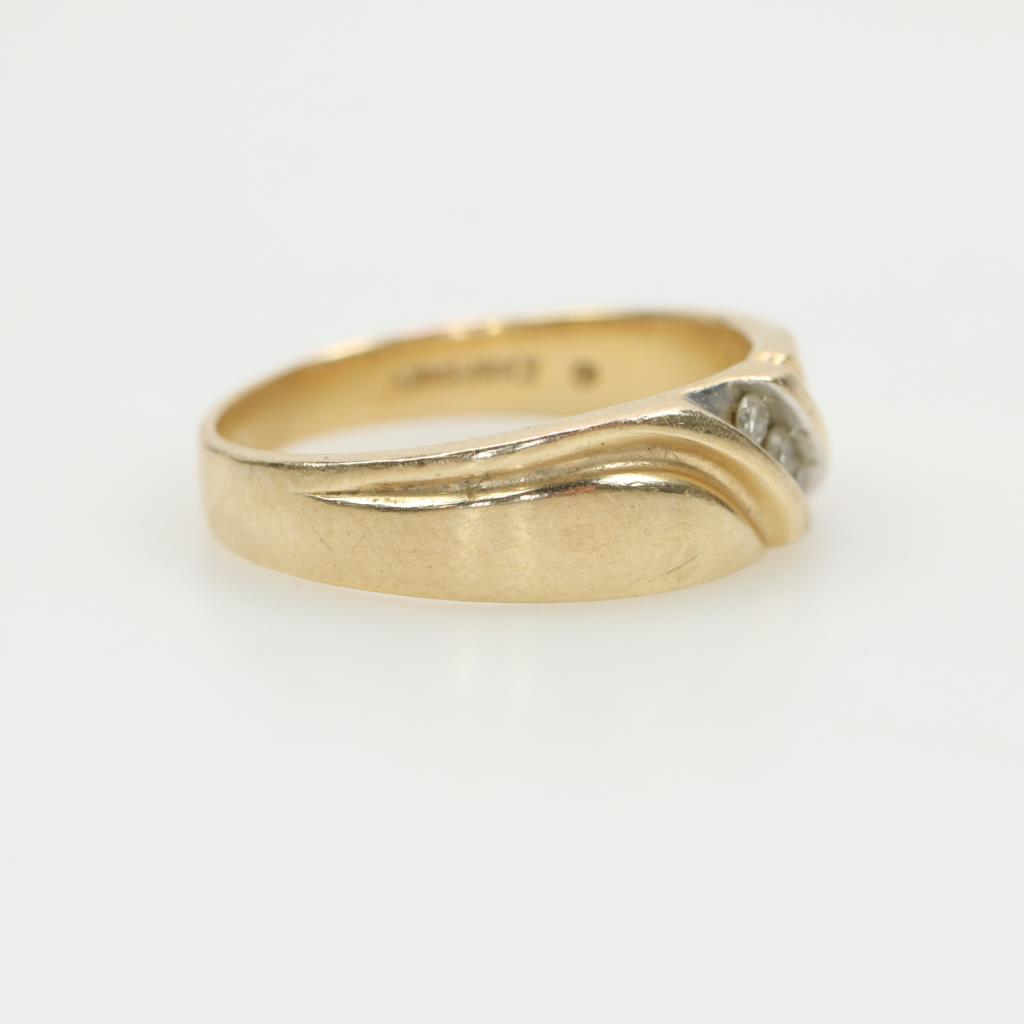 14kt Gold Diamond Ring | Property Room
