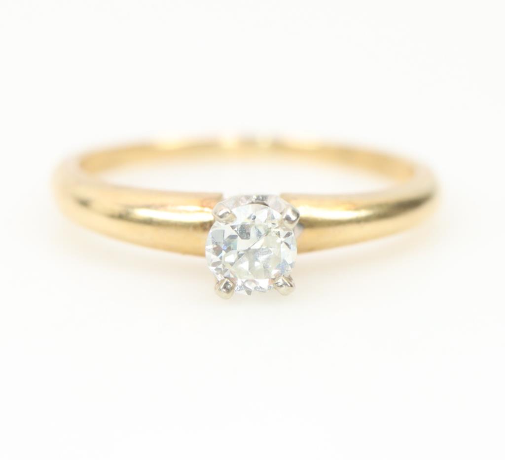 14kt Gold Diamond Ring | Property Room