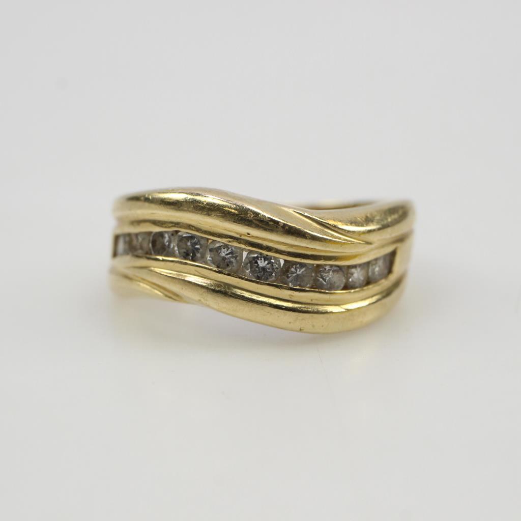 14Kt Gold Diamond Ring | Property Room