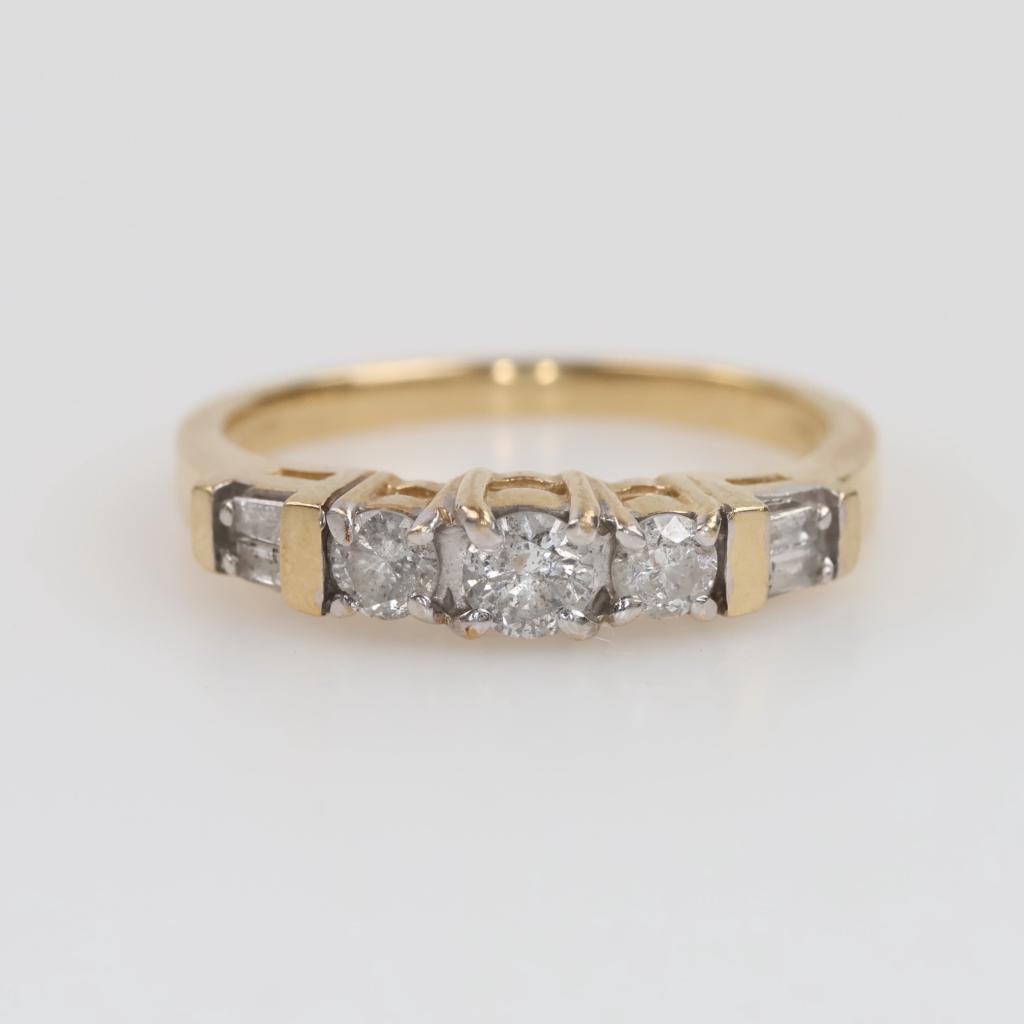 14kt Gold Diamond Ring | Property Room