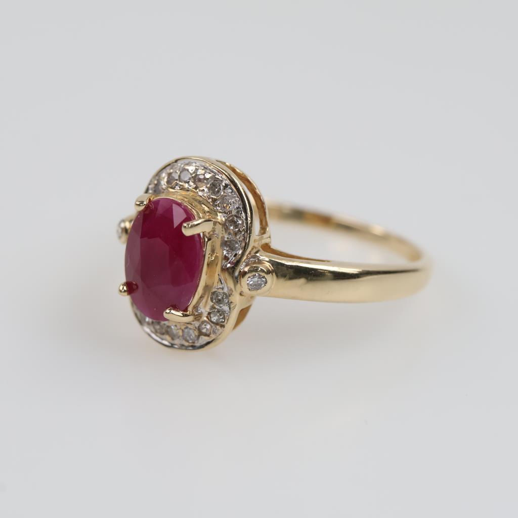 14kt Gold Diamond Ruby Ring | Property Room