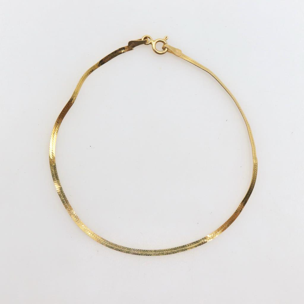 14kt Gold Flat Snake Chain Bracelet | Property Room