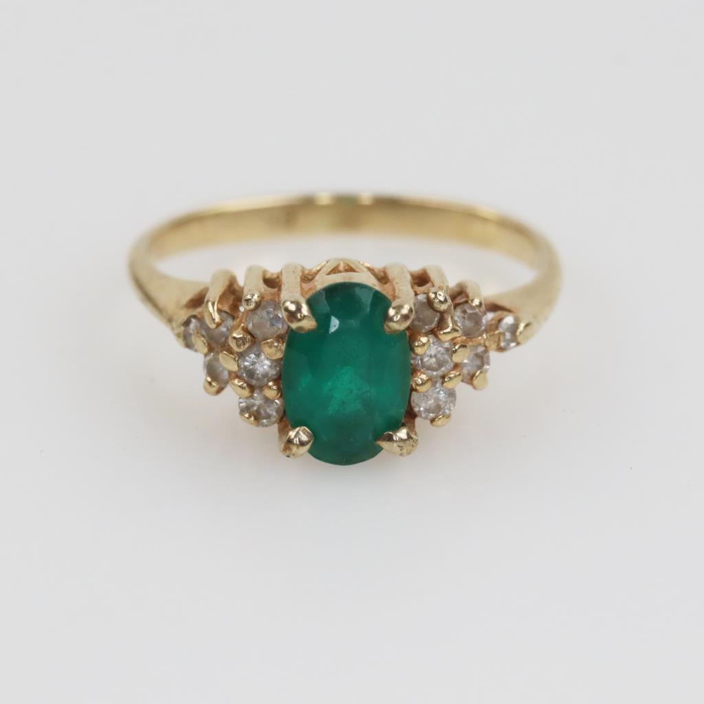 14kt Gold Green Stone Diamond Accent Ring | Property Room