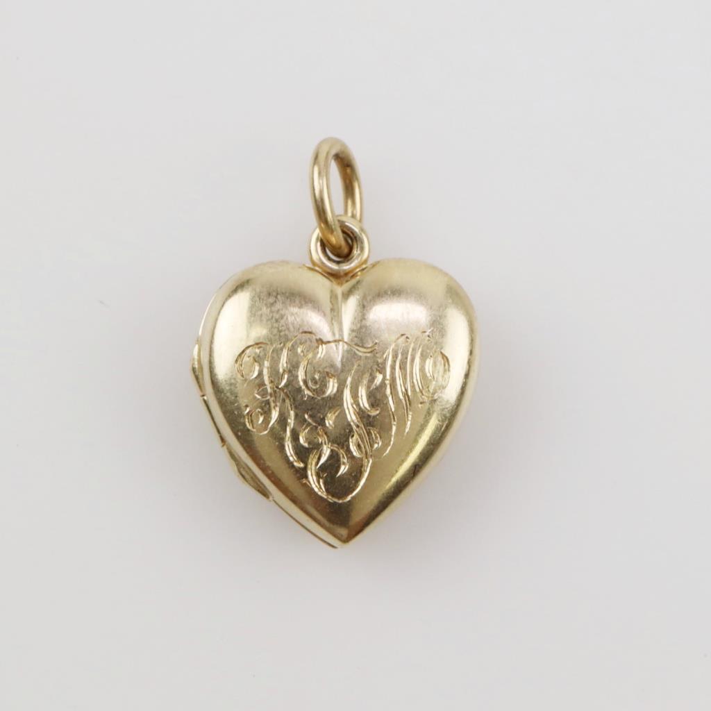 14kt Gold Heart Locket | Property Room