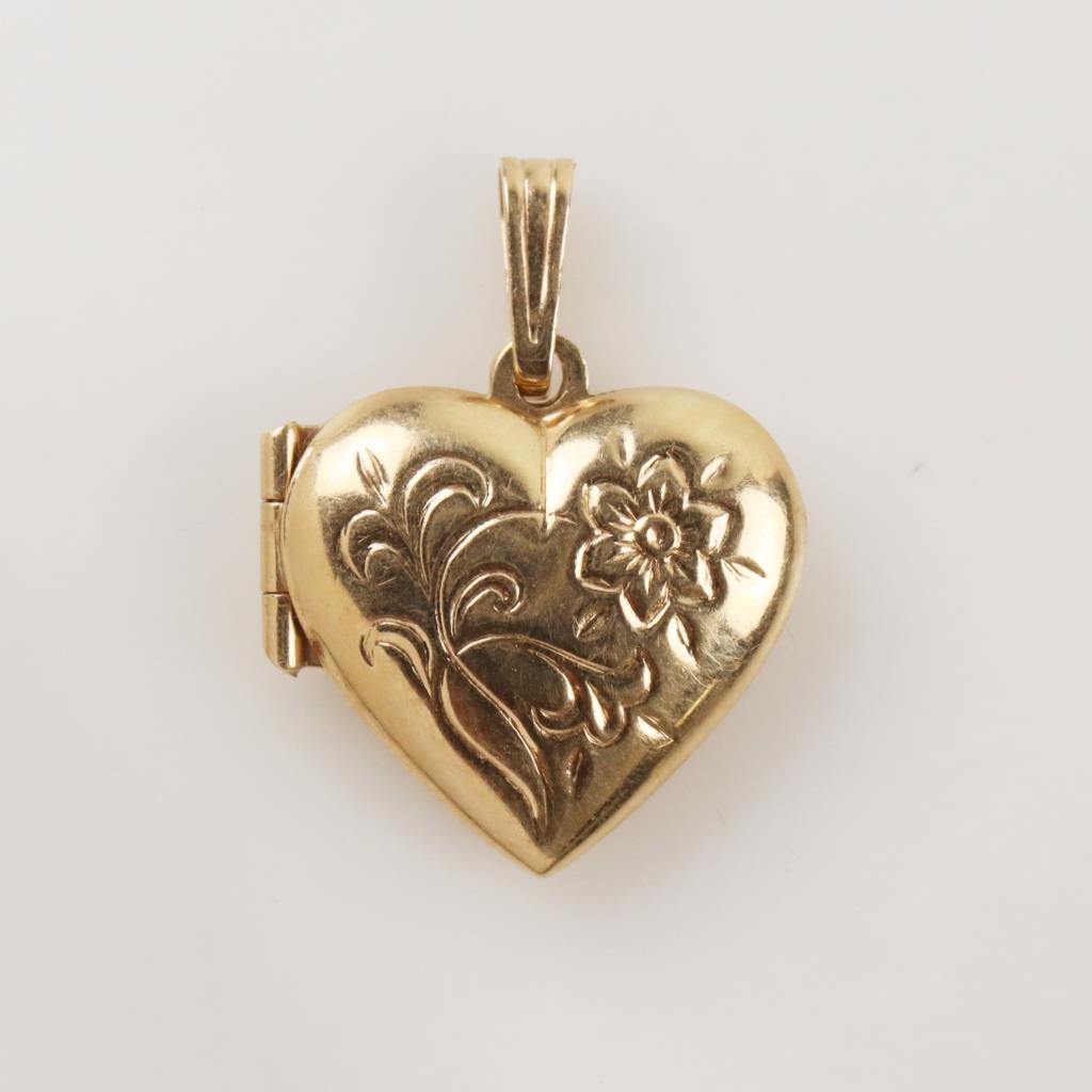 14kt Gold Heart Locket | Property Room