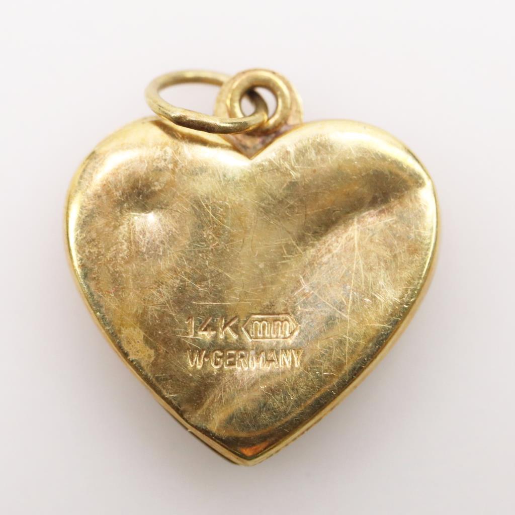 14kt Gold Heart Locket | Property Room