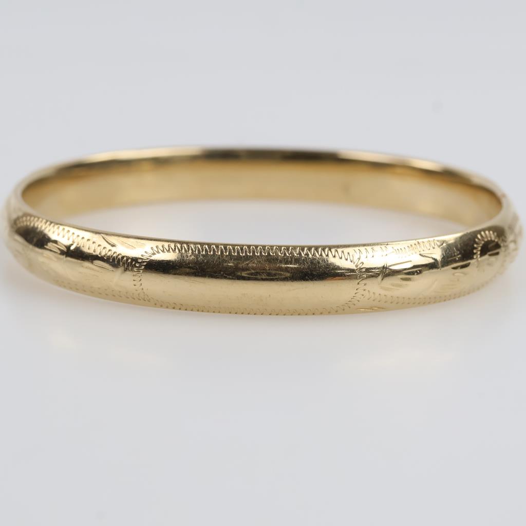 14kt Gold Hollow Bracelet | Property Room