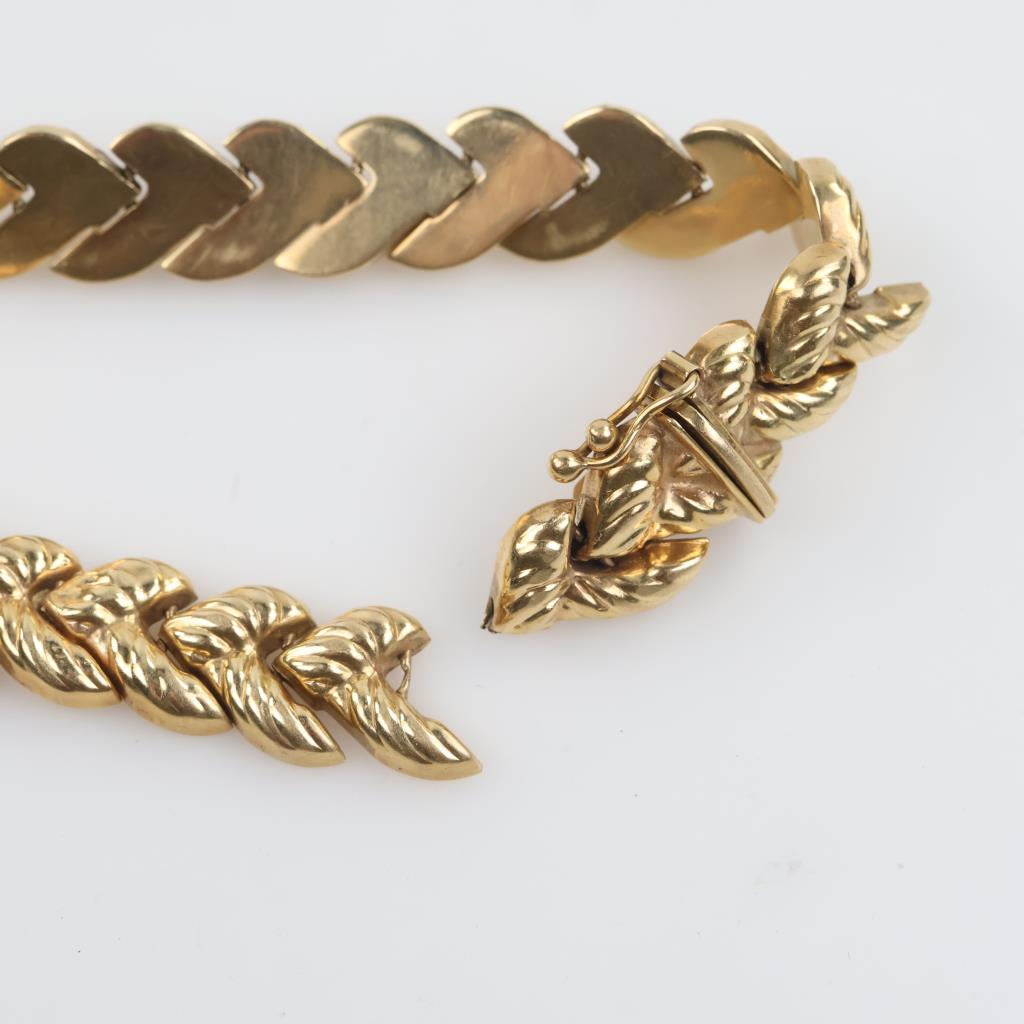 14kt Gold Hollow Bracelet | Property Room