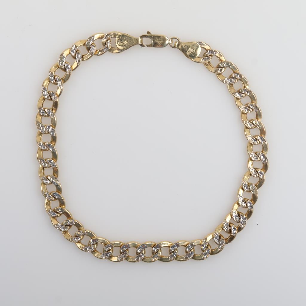 14kt Gold Hollow Bracelet | Property Room