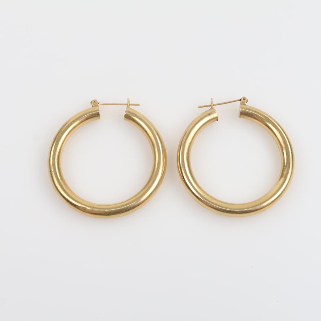 14kt Gold Hollow Earrings | Property Room