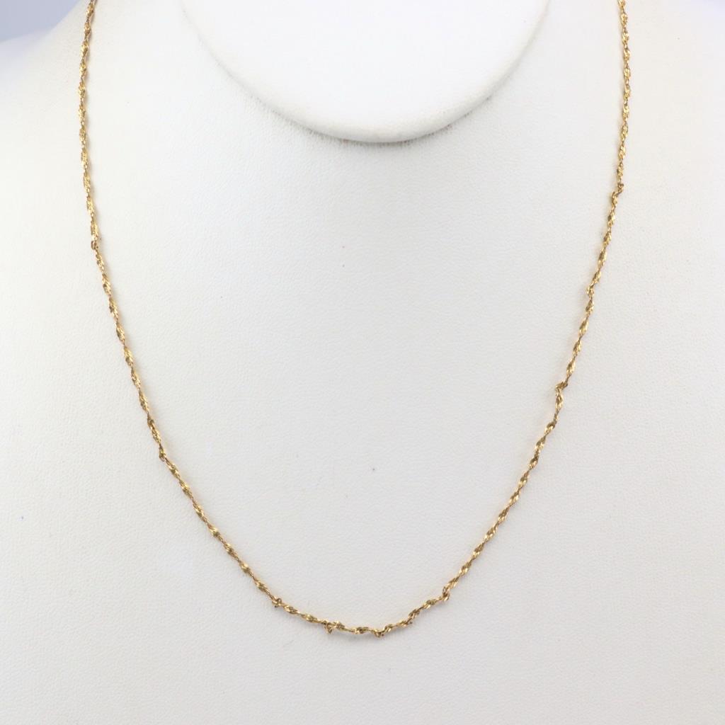 14kt Gold Necklace | Property Room