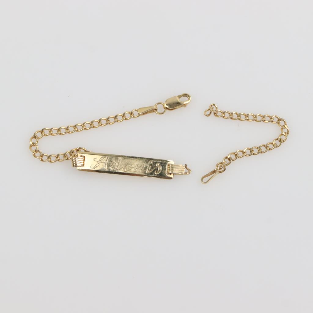 14kt Gold Personalized Name Plate Bracelet | Property Room