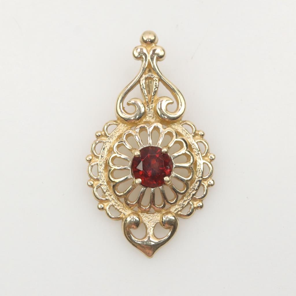 14kt Gold Red Stone Pendant | Property Room