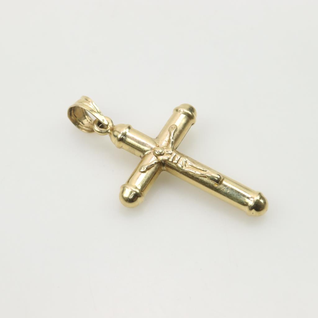 14kt Gold Religious Cross Pendant | Property Room