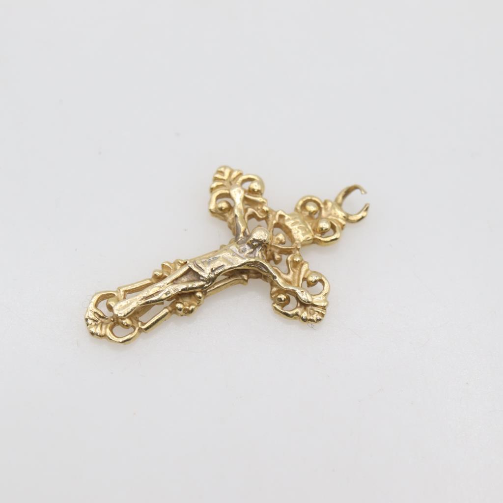 14kt Gold Religious Cross Pendant | Property Room