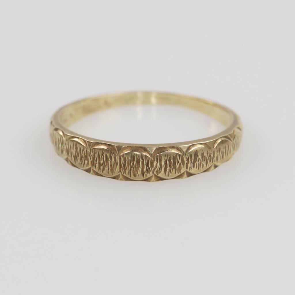 14kt Gold Ring | Property Room