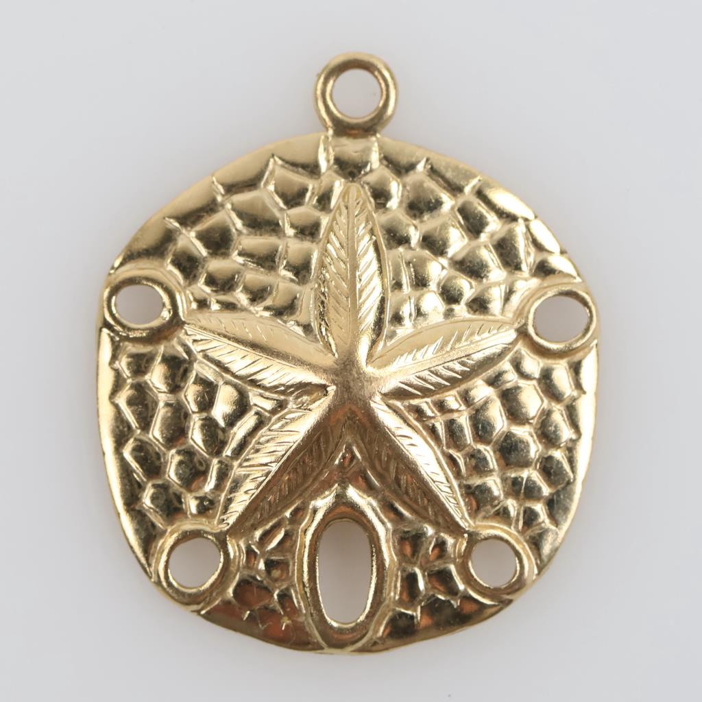 14kt Gold Sand Dollar Pendant | Property Room