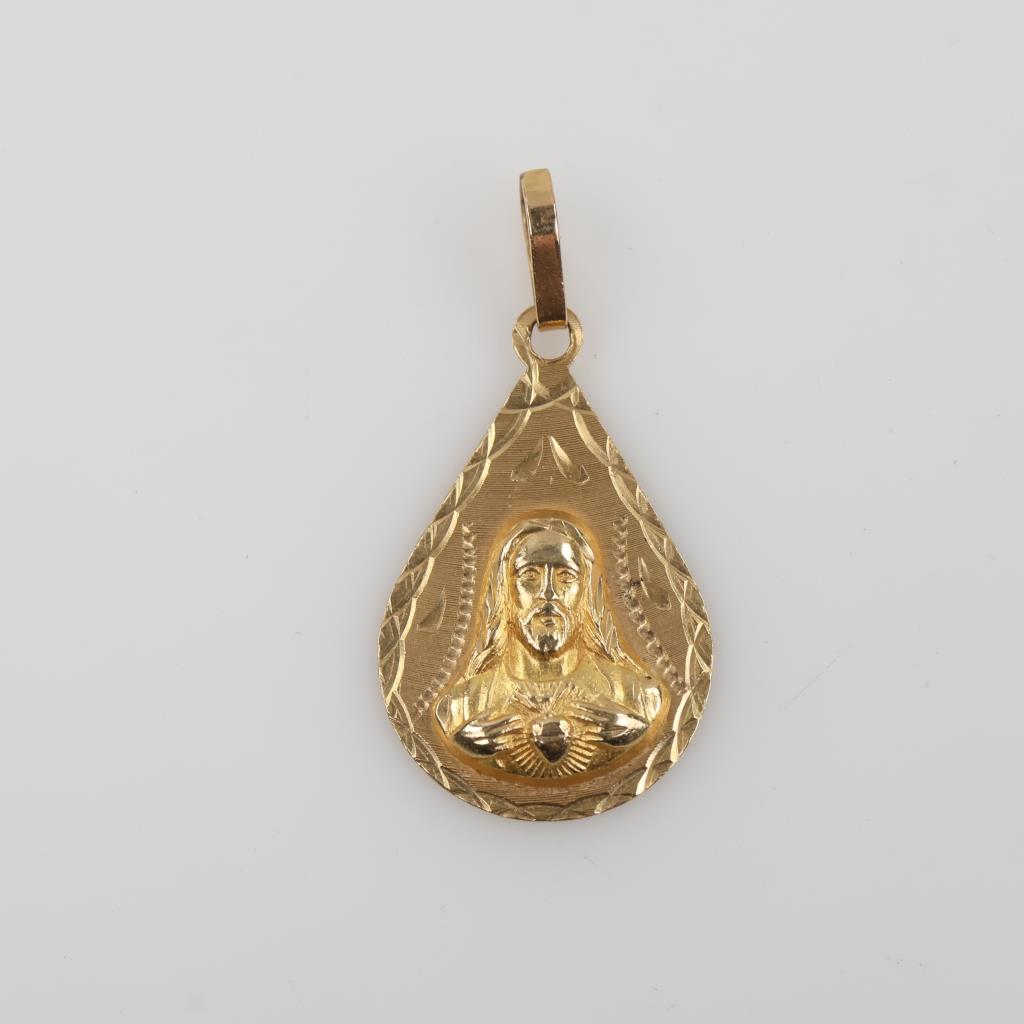 14kt Gold Semi-hollow Religious Pendant | Property Room