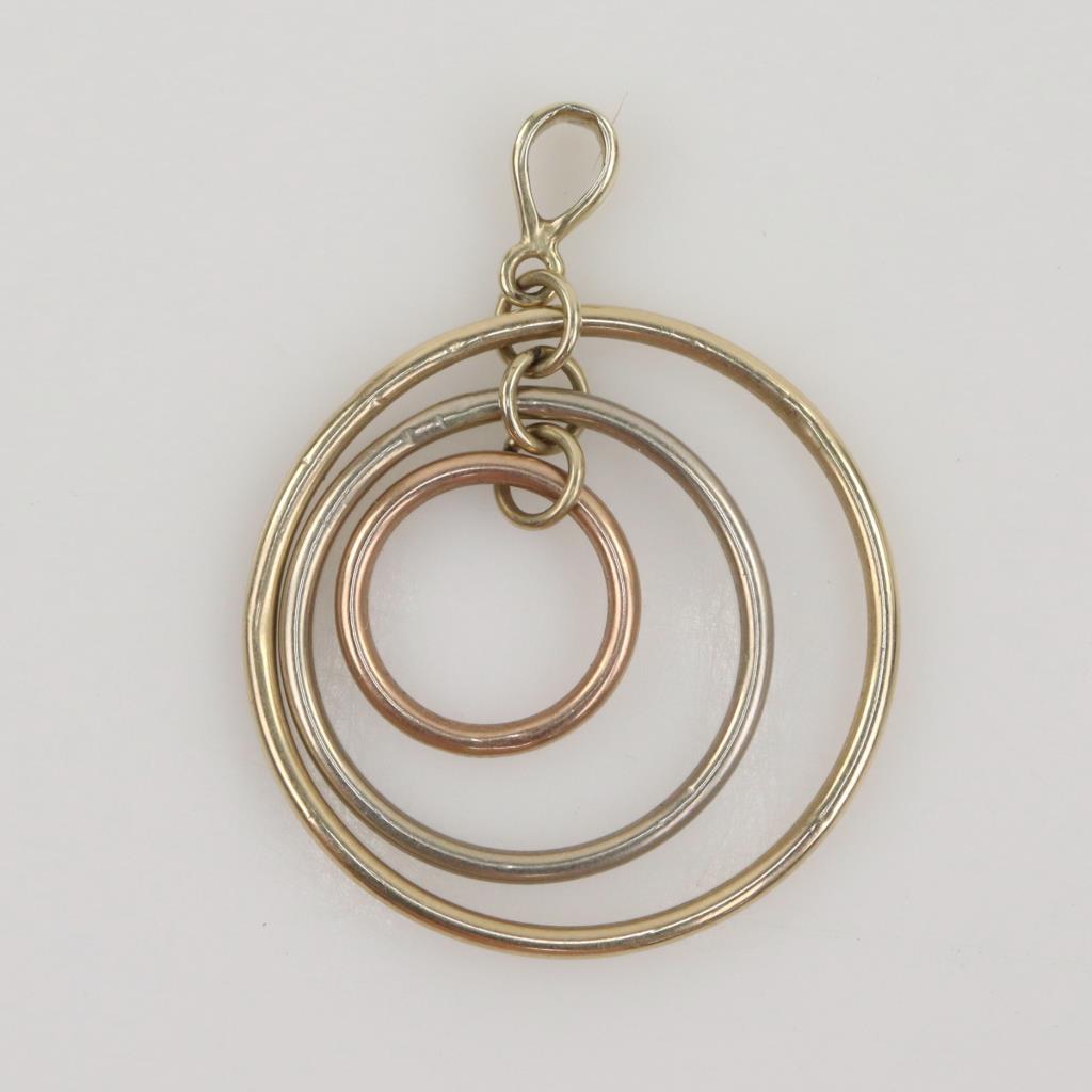14kt Gold Tri Color Circle Pendant | Property Room