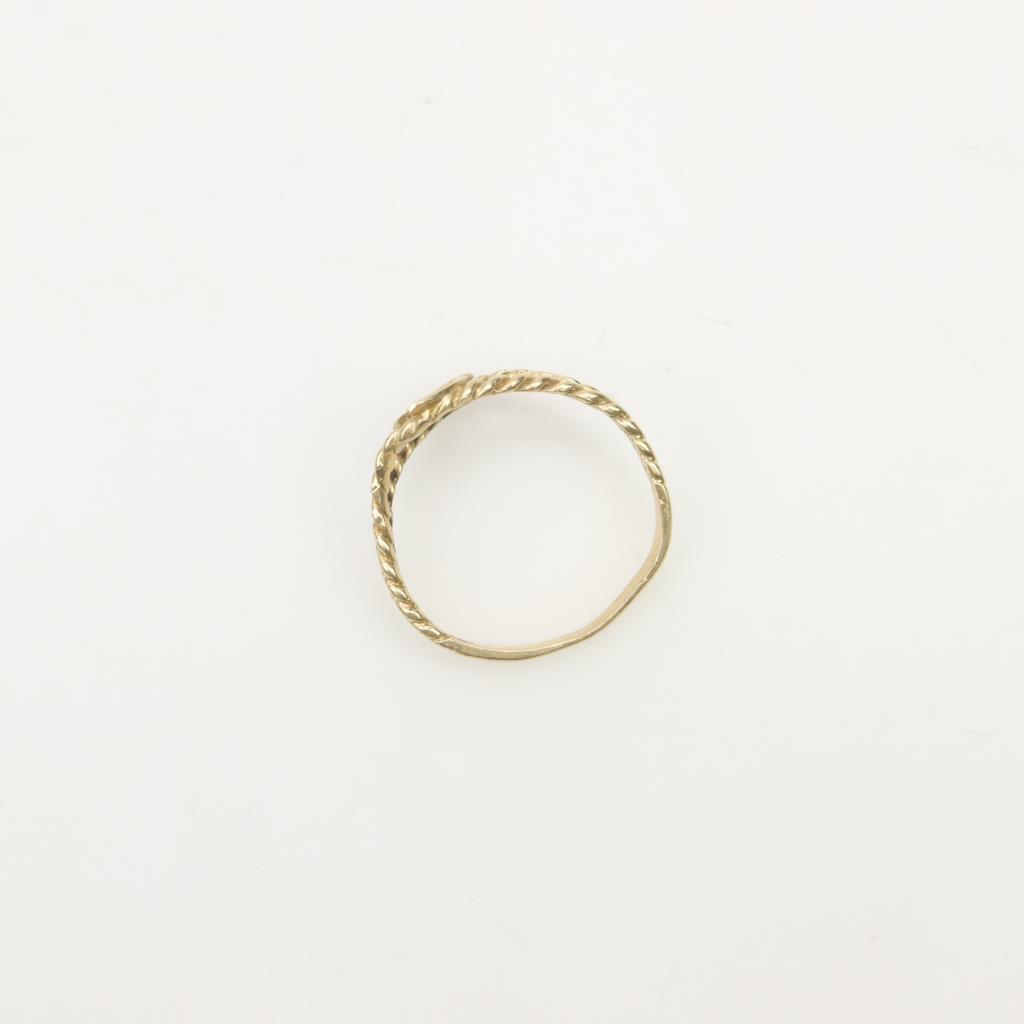 14kt Gold Twisted Rope Ring | Property Room