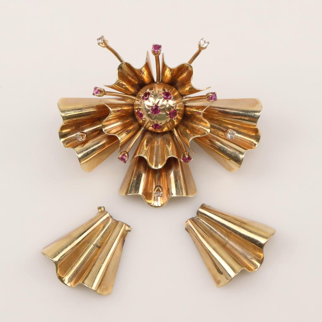 14kt Gold White And Red Spinel Fan Pin | Property Room