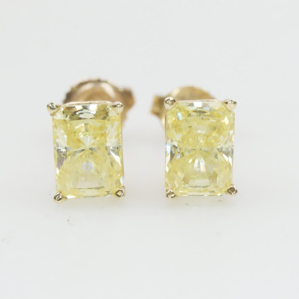 14kt Gold Yellow Spinel Earrings | Property Room