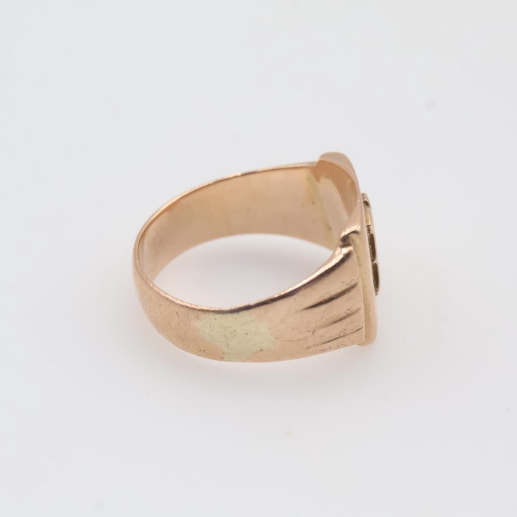 14kt Rose Gold D Initial Ring | Property Room