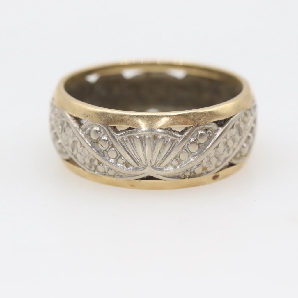 14kt Two Tone Gold Band | Property Room