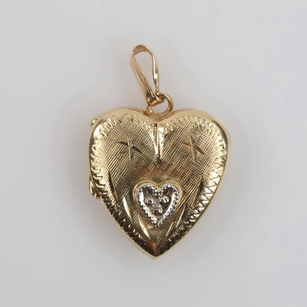 14kt Two-tone Gold Clear Stone Heart Locket | Property Room