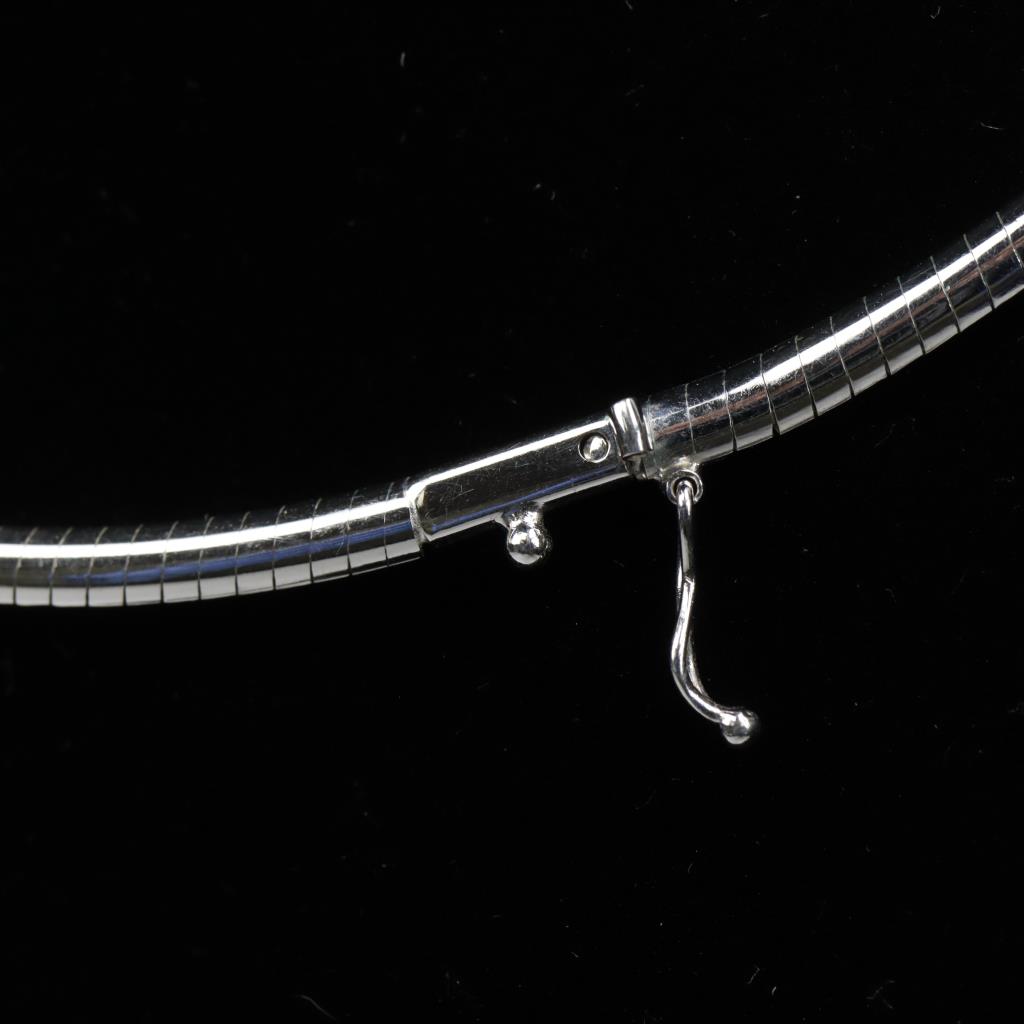 14kt White Gold Cocoon Chain Necklace | Property Room