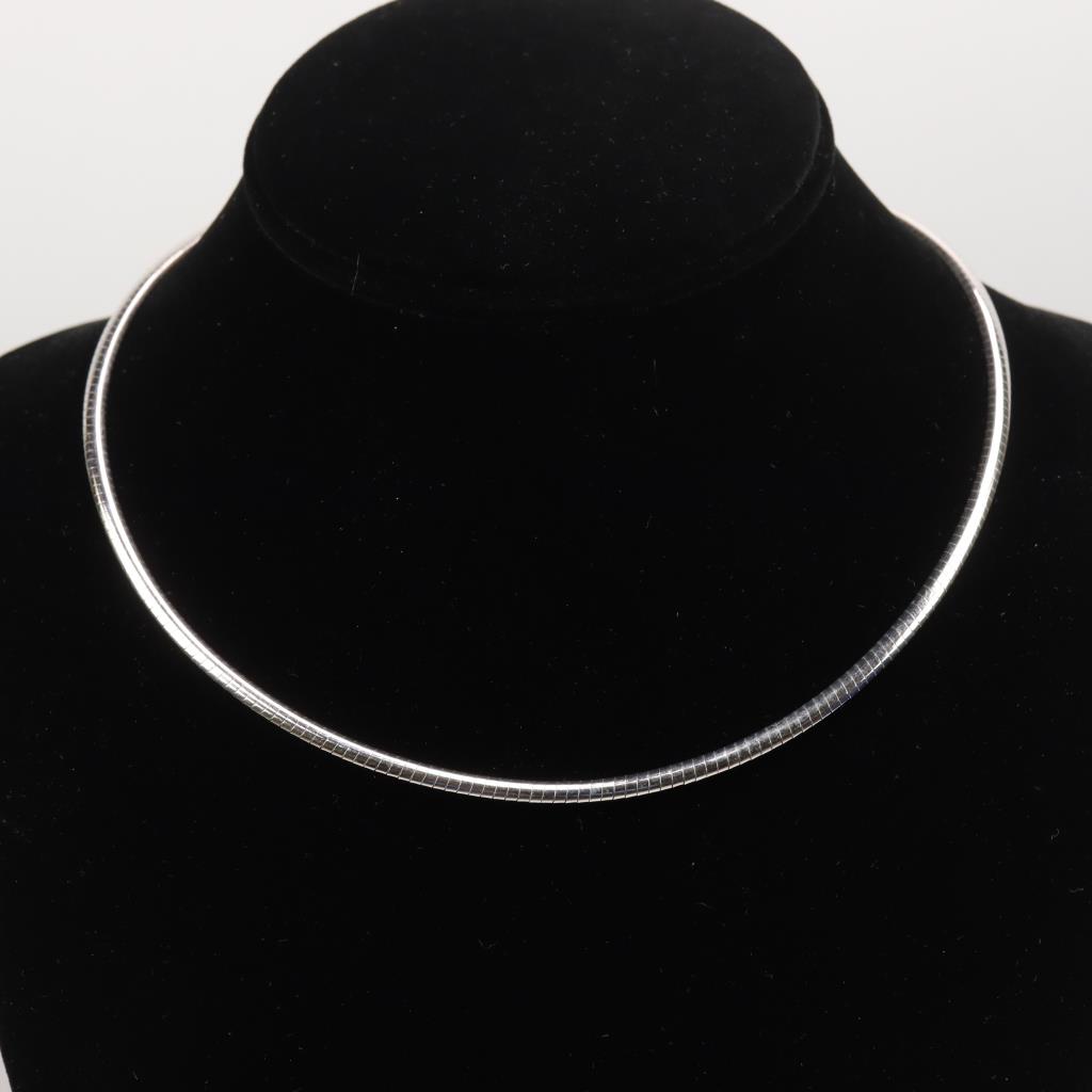 14kt White Gold Cocoon Chain Necklace | Property Room