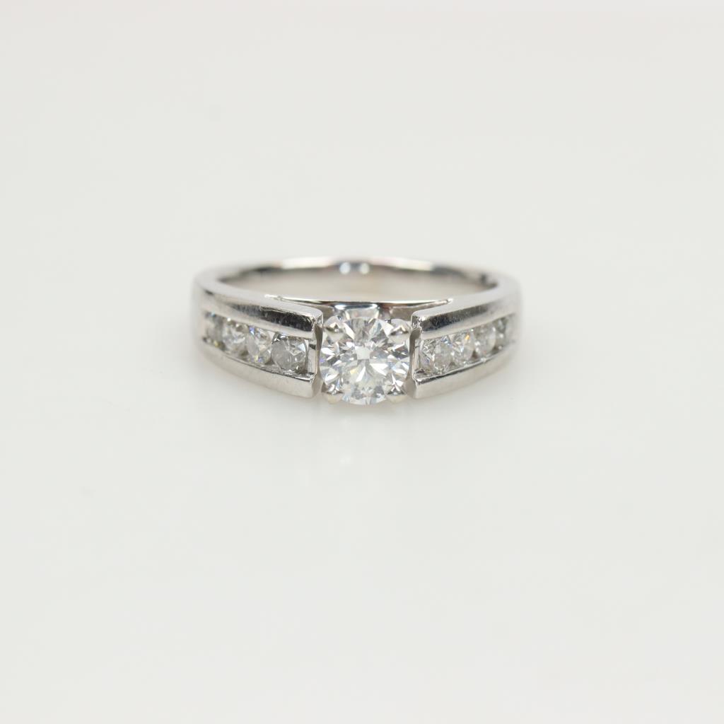 14kt White Gold Diamond Ring | Property Room