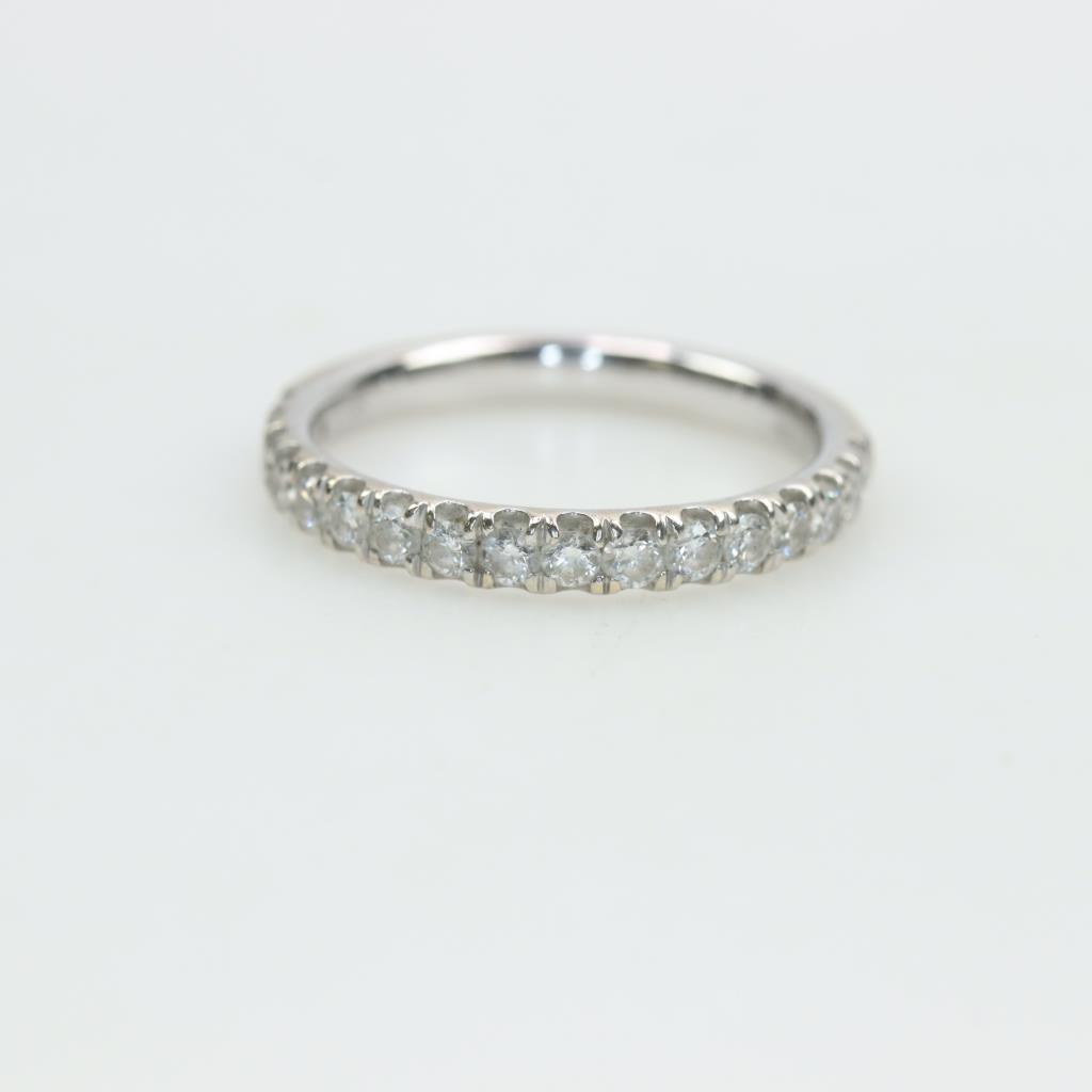 14kt White Gold Diamond Ring | Property Room
