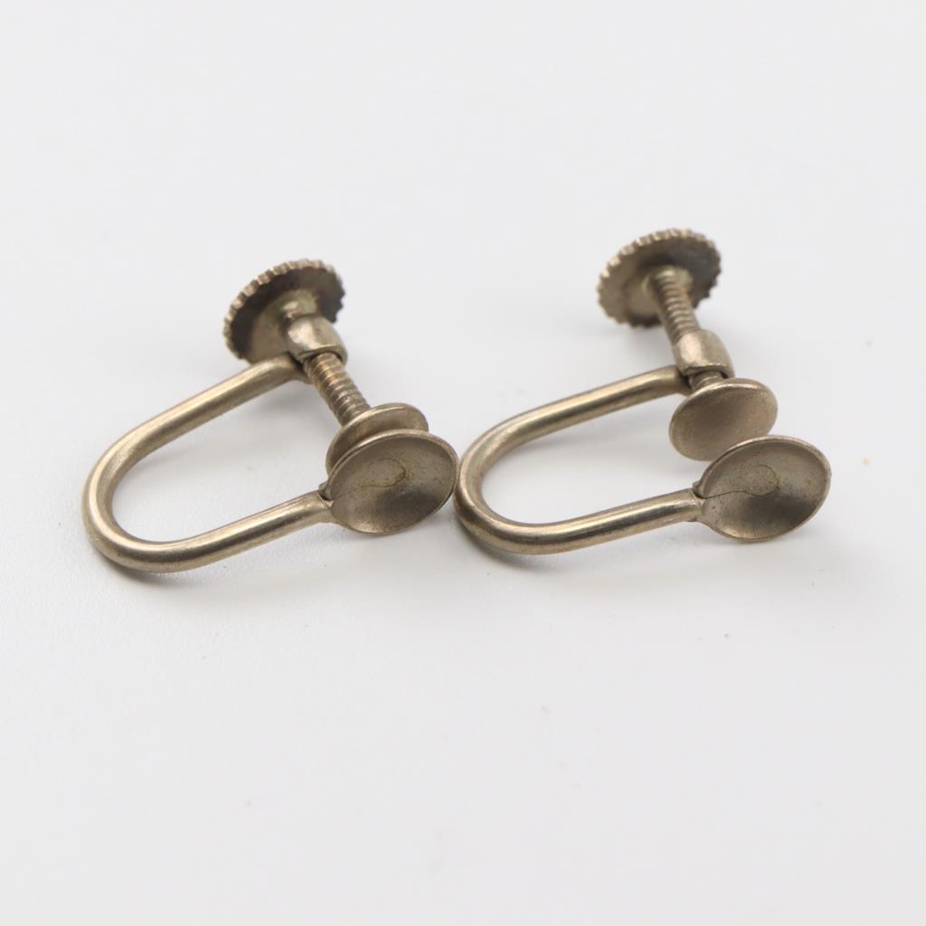 14kt White Gold Screw Back Clip-On Earring Findings | Property Room