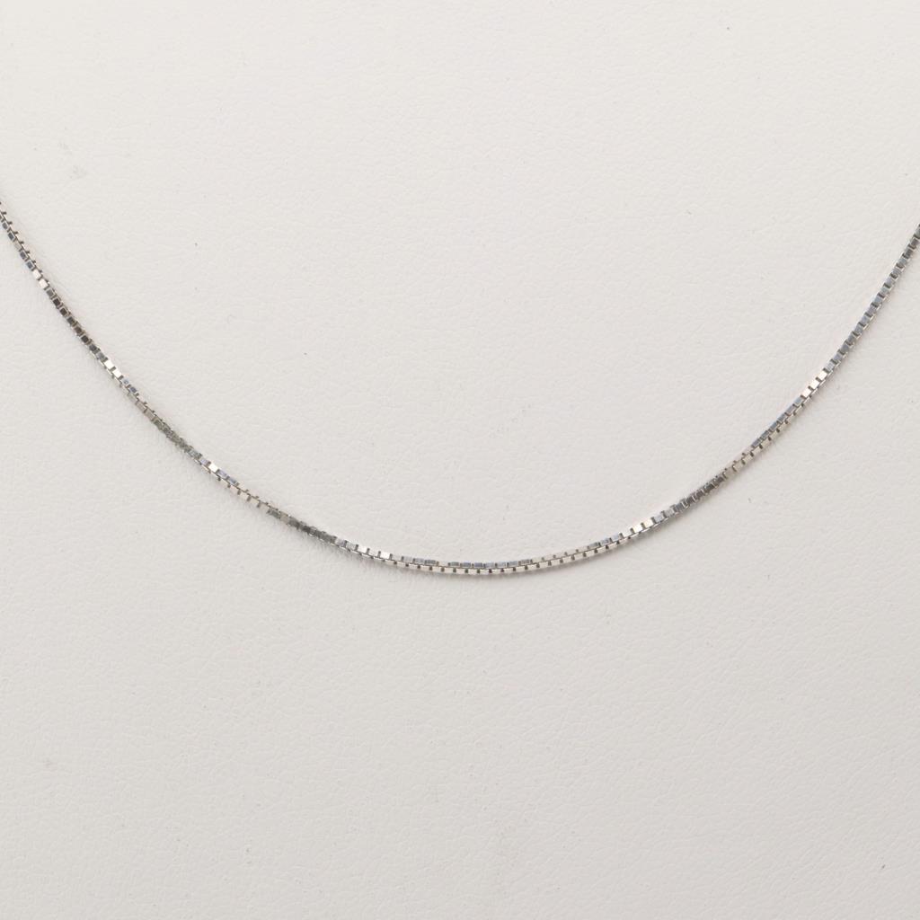 14kt White Gold Small Box Chain Necklace | Property Room