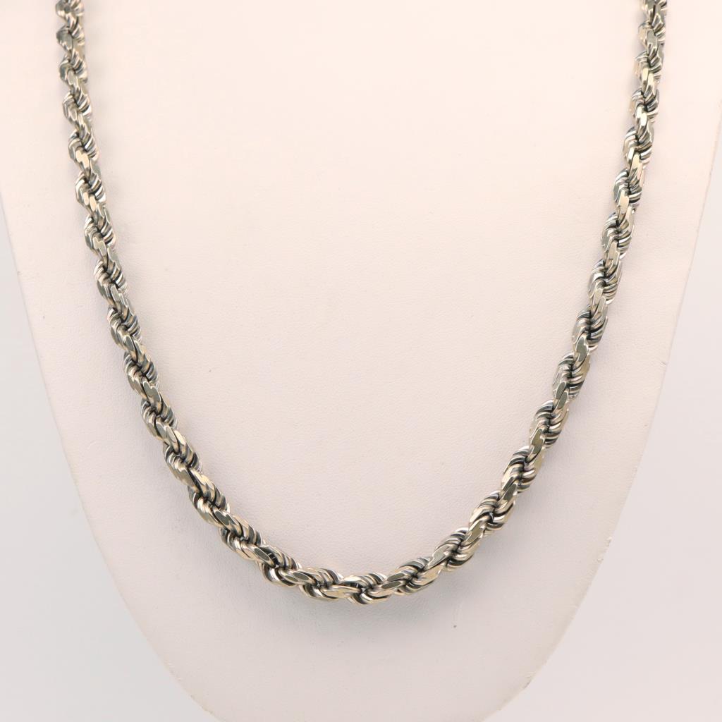 14kt White Gold Twisted Rope Chain Necklace-Evaluated By Our Certified ...
