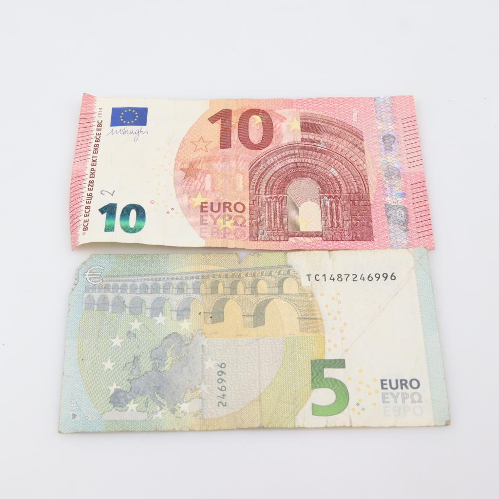 15 Euros | Property Room