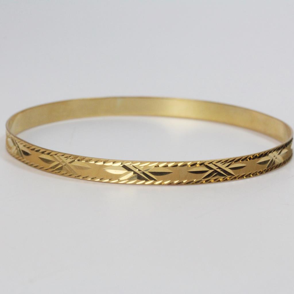 17k Gold 6.75g Bangle Bracelet | Property Room